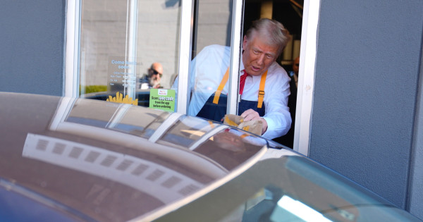 Donald Trump megint olyat tett, hogy csak pislogunk - Privátbankár.hu